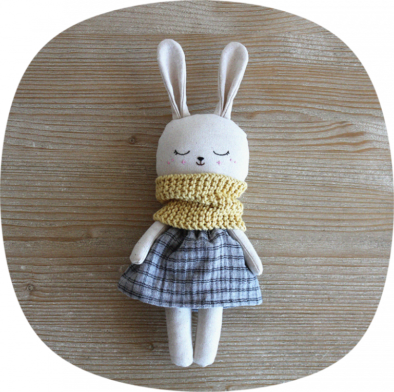 Bunny with checkered muslin dress - Pepita Calabaza